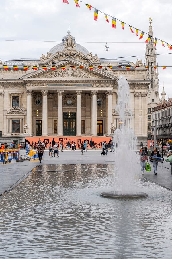 Opening van de Beurs | Stad Brussel